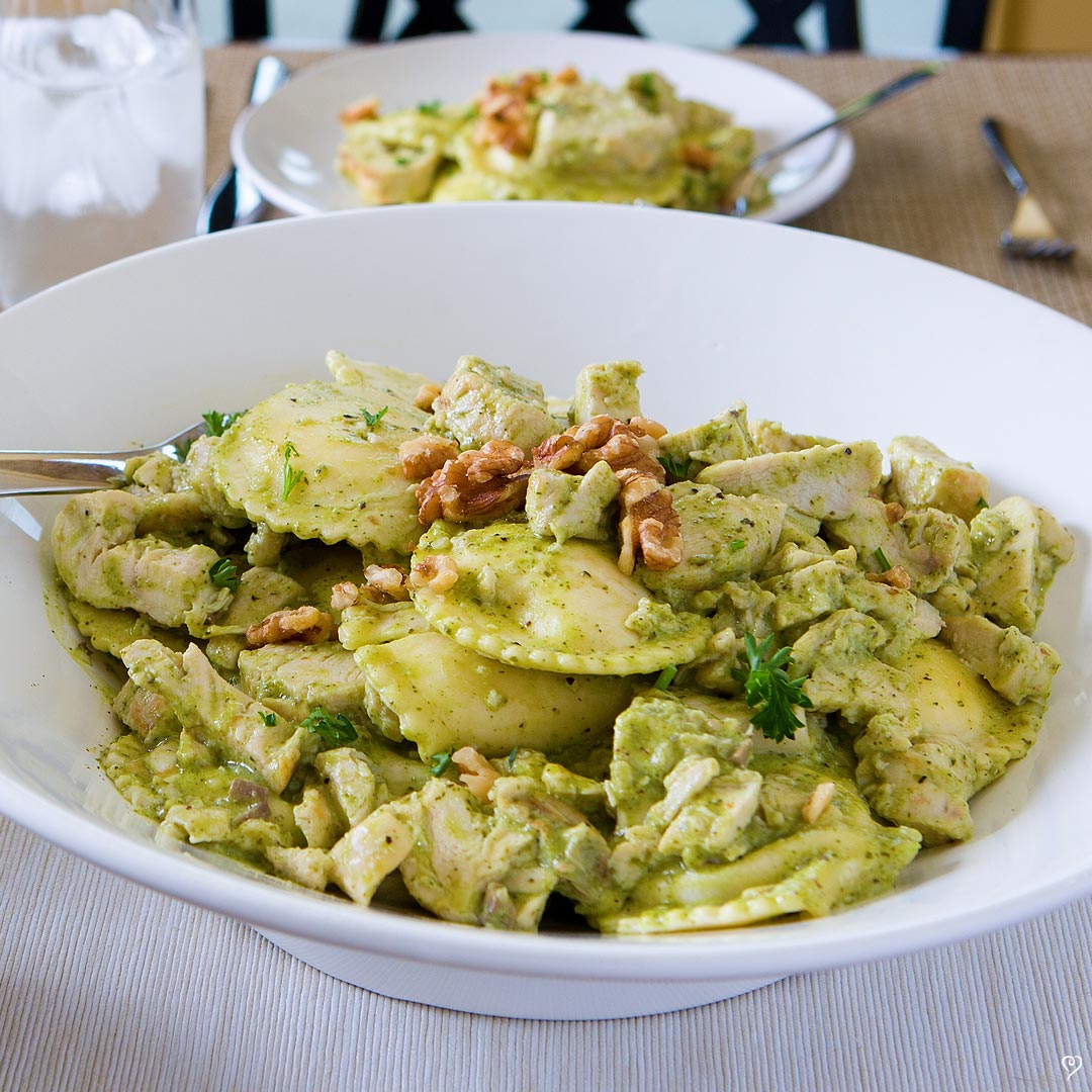 Pesto Cheese Ravioli with Chicken & Walnuts | Dream Dinners La Mesa